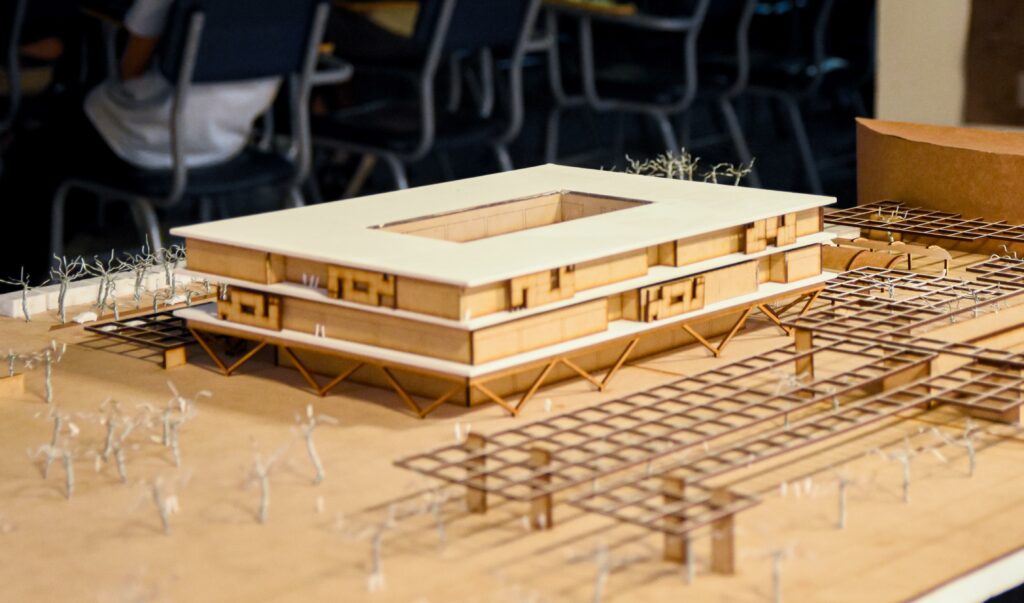 Grado - Facultad de Arquitectura, Urbanismo y Diseño